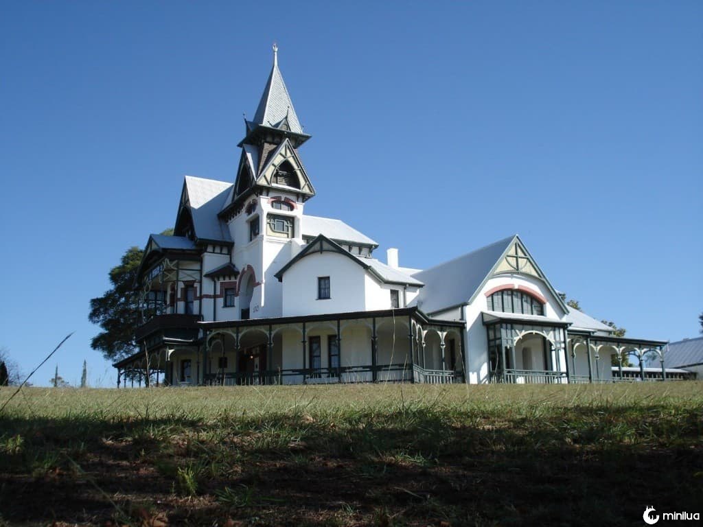 10 Castelos assombrados que são muito assustadores para entrar - Minilua