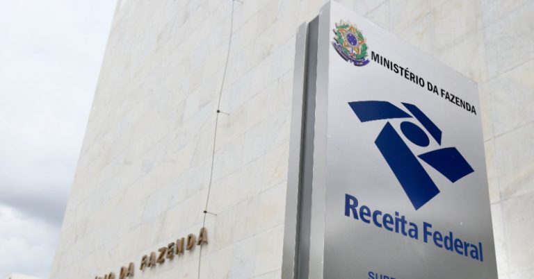 Saiba como fazer a inscrição para o Concurso da Receita Federal - Minilua